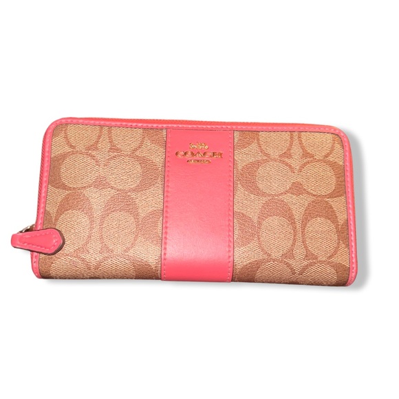 Coach | Bags | Coach Accordion Zip Wallet In Signature Canvas Leather ...